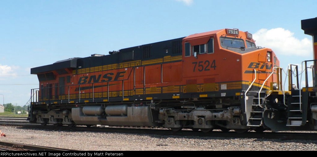 BNSF 7524